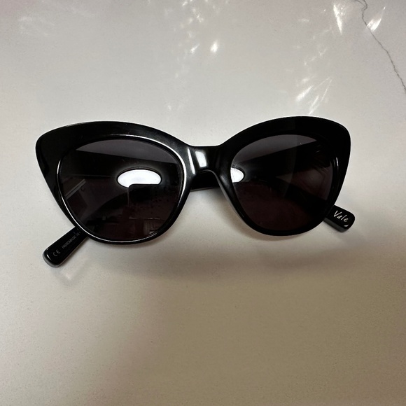 Elizabeth and James | Accessories | Elizabeth And James Vale Cat Eye ...